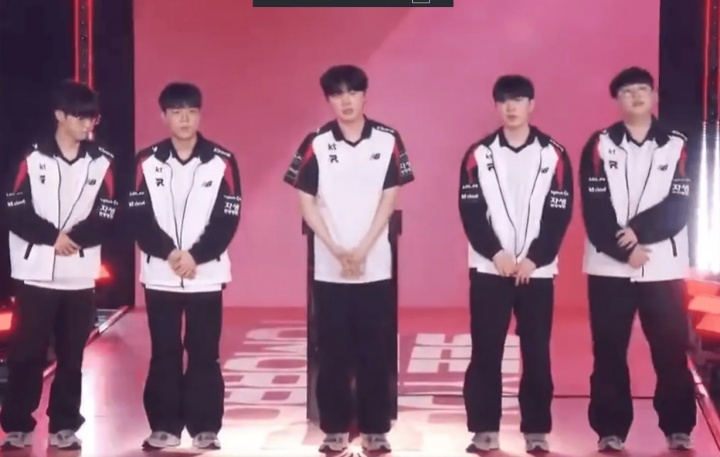 KT与T1的对决如同梦魇，七连败让人心痛，加上BO5的六连败更是雪上加霜_极尽体育